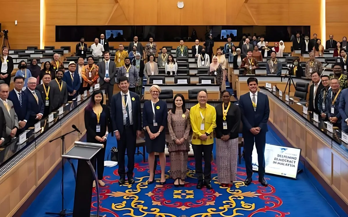 How Malaysia can successfully move toward multi-party democracy